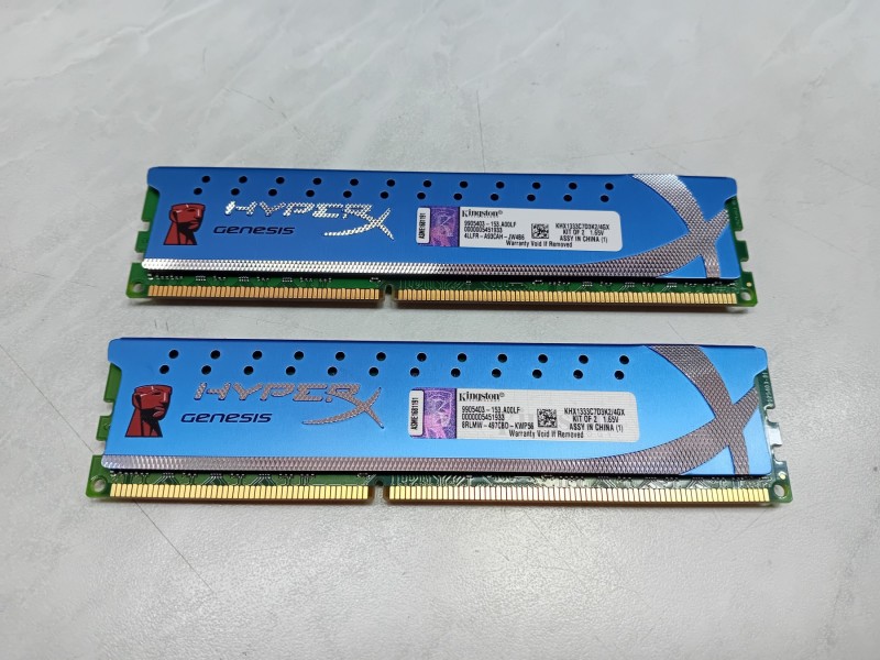 2x2gb ddr3 1333mhz kingston HyperX ispravna