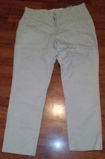 Muške bež H&M pantalone 175-84A, slim fit. Pamuk