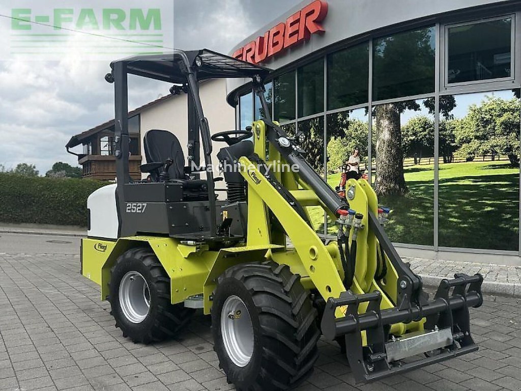 Fliegl 25-27 inkl. 3 anbaugeräte mini bager