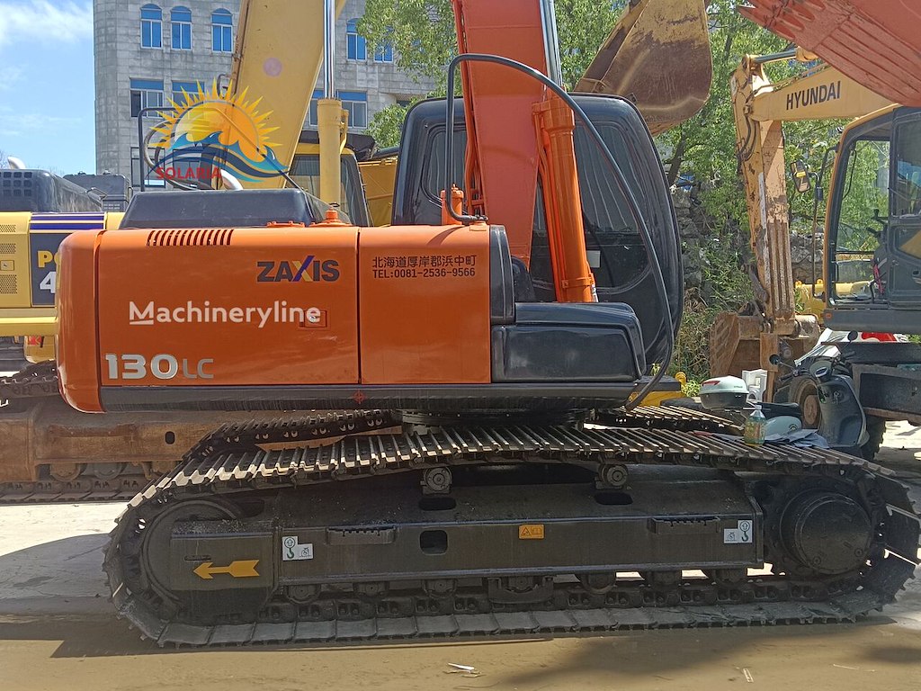 Hitachi ZX130 bager guseničar