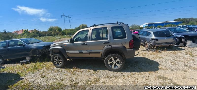 Jeep Liberty 2.8crdi Kompletan Auto U Delovima