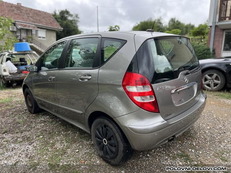 Mercedes A W169 A150 A180 A200 Kompletan Auto U Delovima