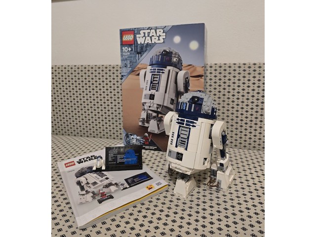 Lego Star Wars 75379 R2-D2 sklopljen