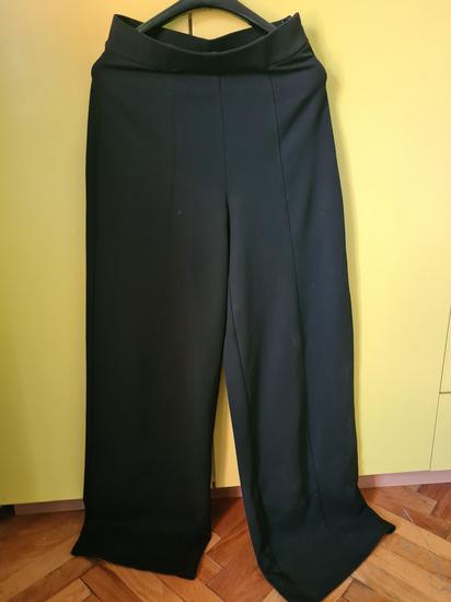 Crne predobre pantalone