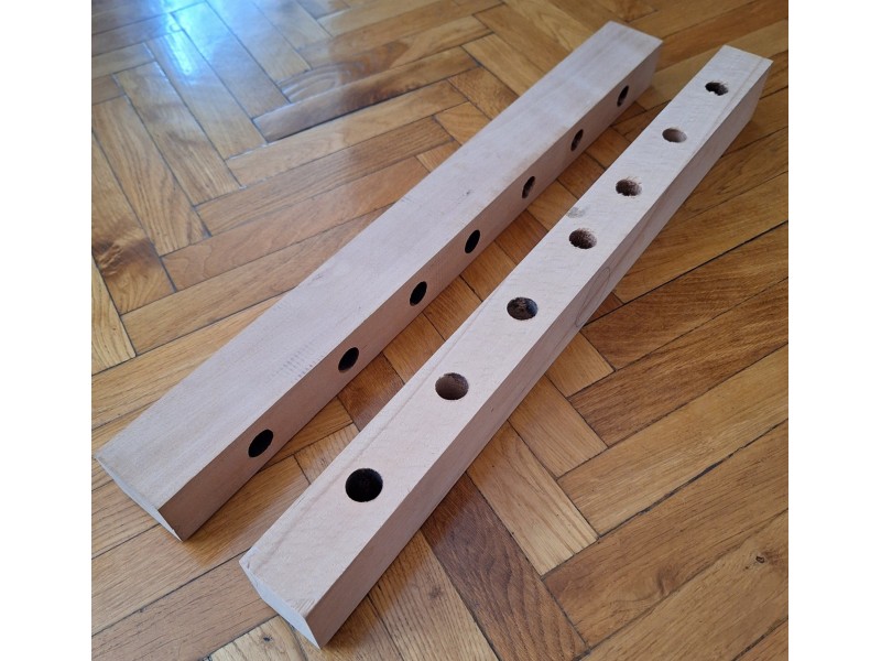 SNIŽENO! Bukove grede od 61.5 cm dužine sa 7 rupa