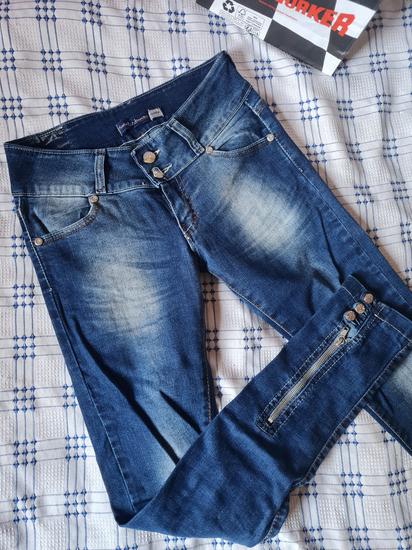NOVE uske farmerke 28