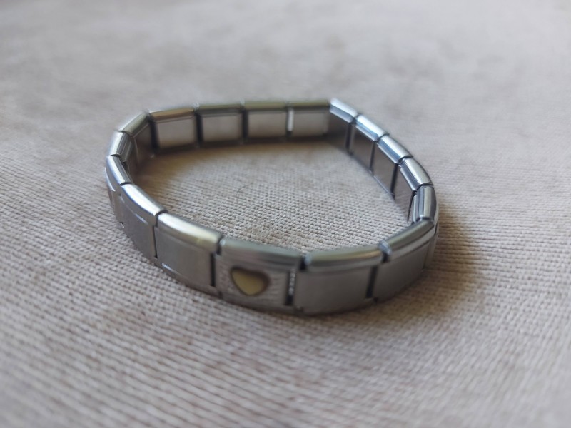 S.STEEL narukvica od metala –postarina 200 din