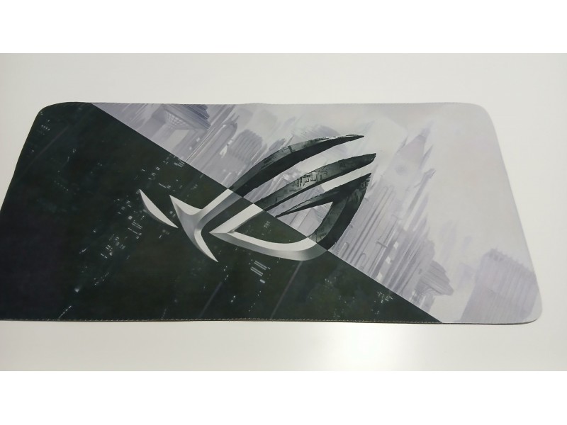 Asus ROG podloga 60x30cm x 0,2cm nova