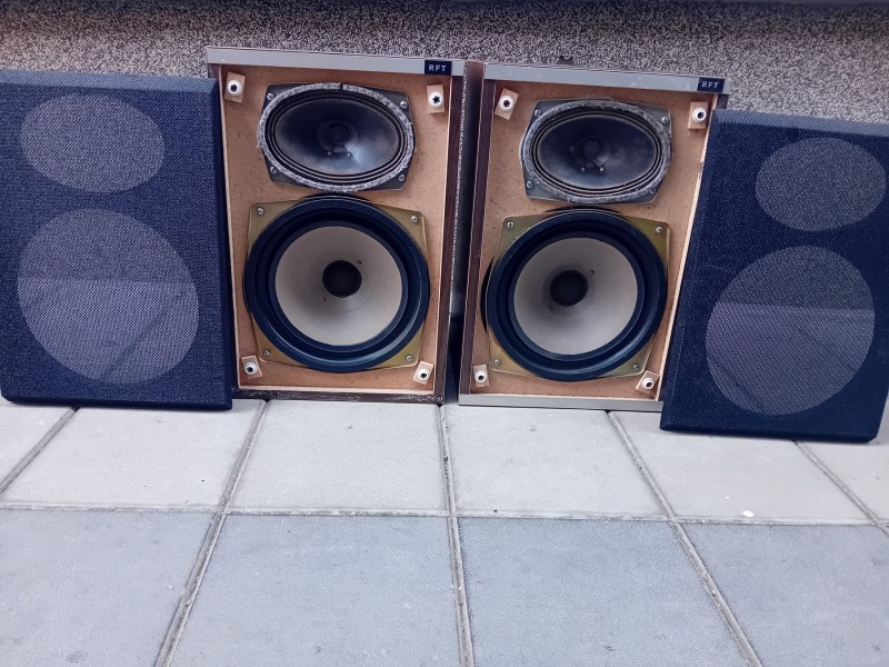 Vintage HiFi RFT zvucne kutije
