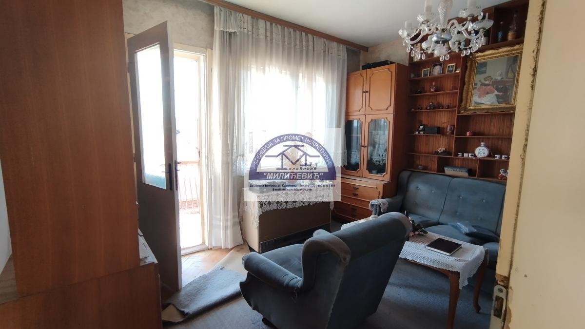 Prodaja, Kuća, 116m2 , Male pčelice