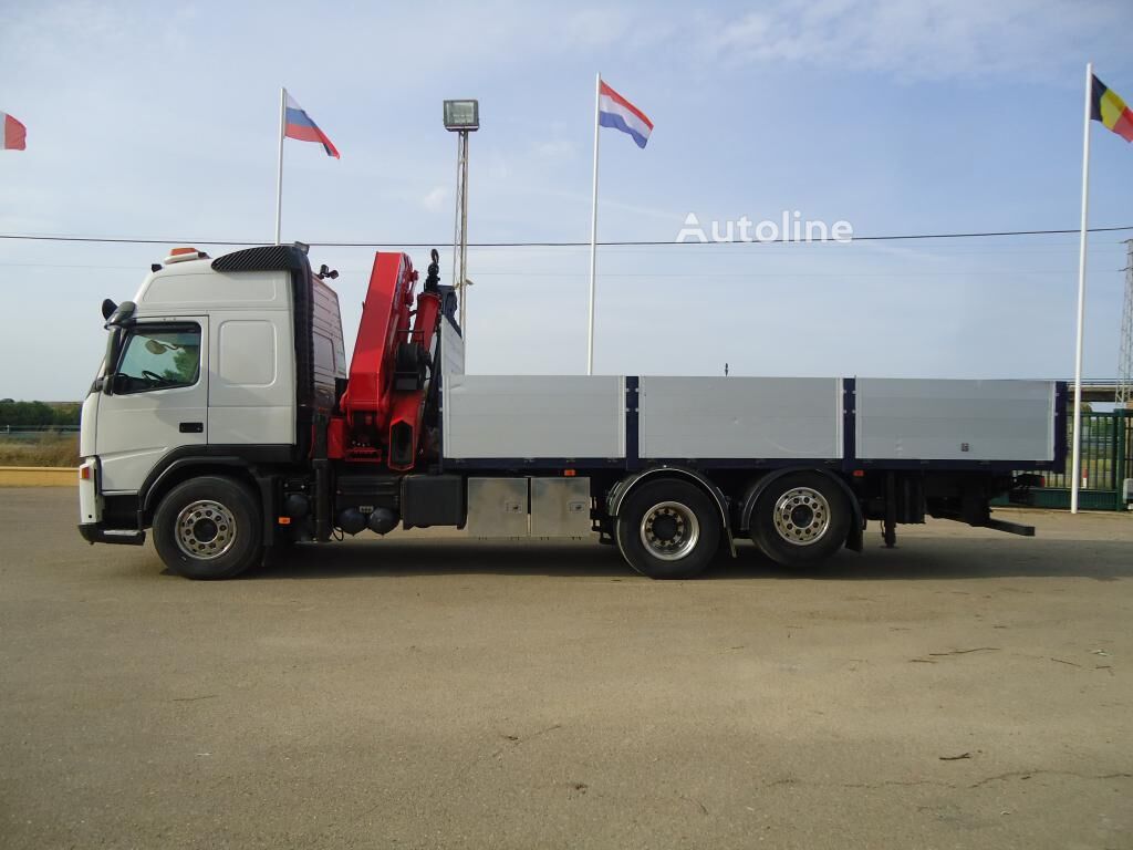 Volvo FM 440 kamion s ravnom platformom
