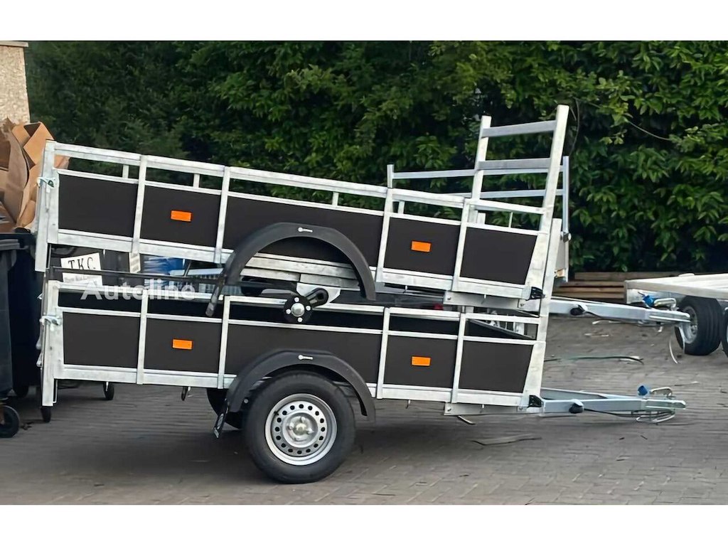 Prodaje se Syma auto prikolicu na aukciji
