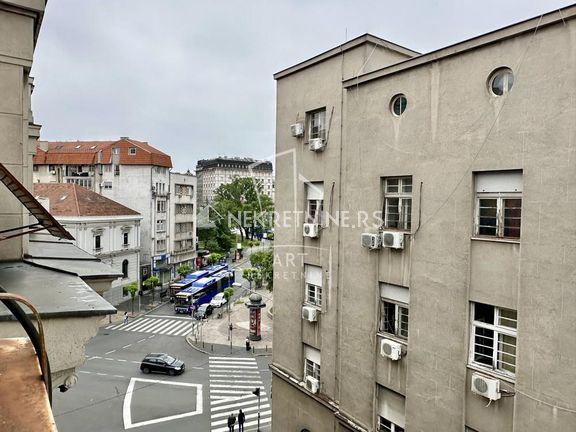 Trg Republike, uknjižen, odlična investicija ID#10851