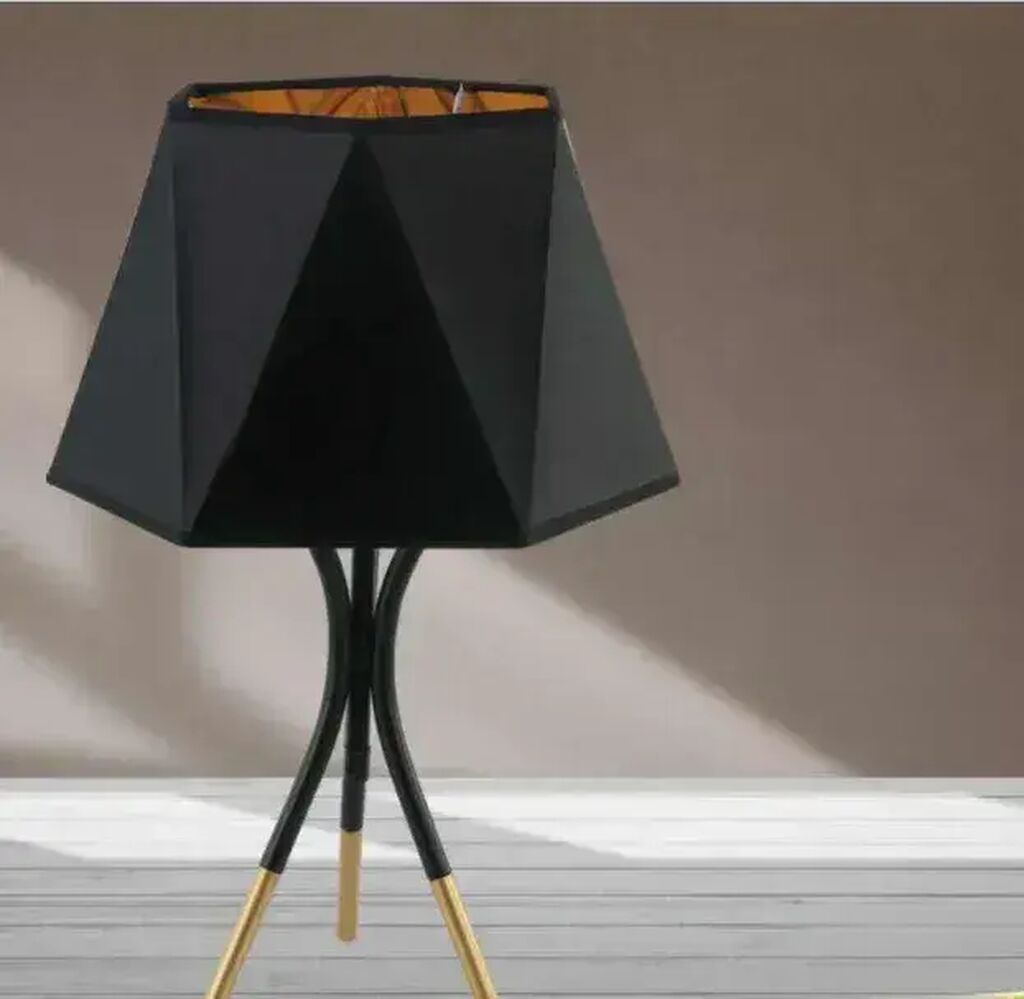Stona lampa, bоја - Zlatna