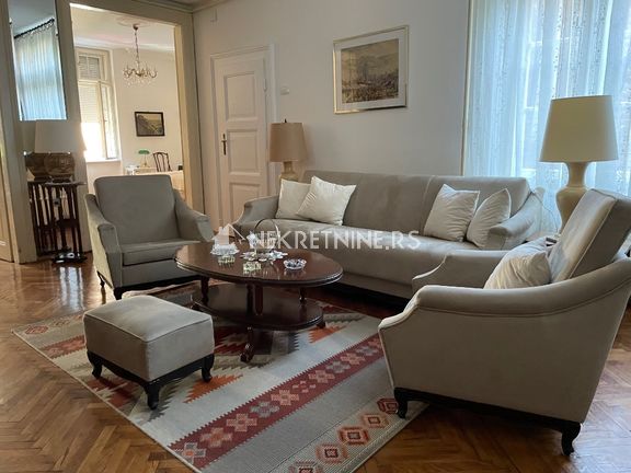 CENTAR (Beograđanka), Kralja Milana- izdajemo trosoban salonski stan sa garažom na odličnoj lokaciji