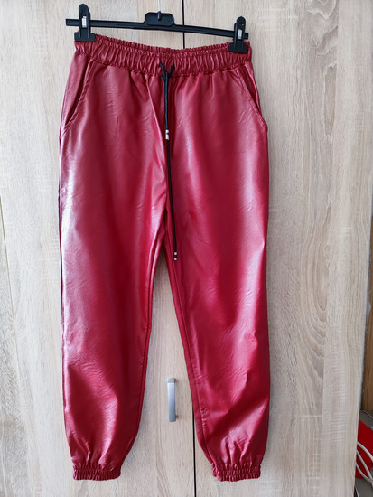 Bordo pantalone imitacija koze