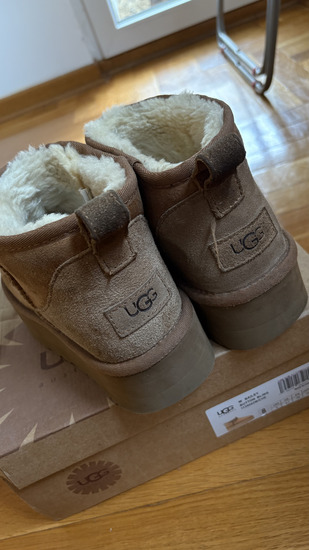 Ugg cizme