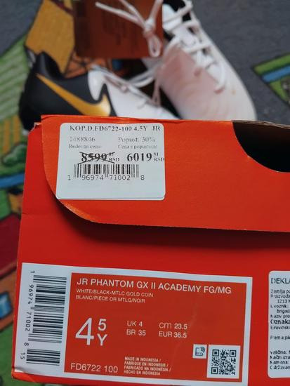 % Nike Phantom kopačke novo sa etiketom 36,5