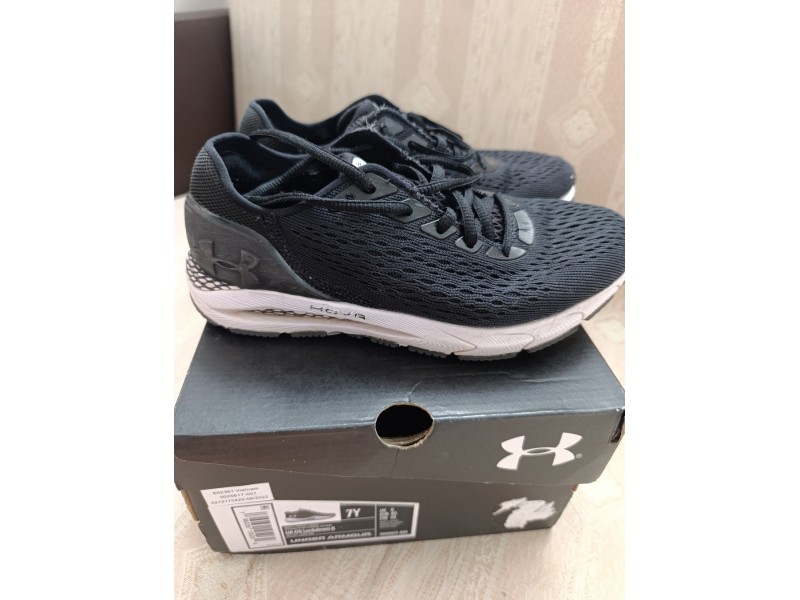 Under Armour patike za devojčice 36-36,5