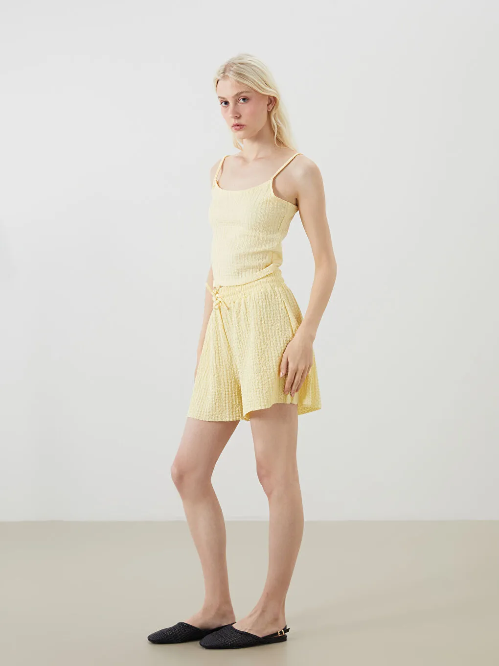 LCW Vision Teksturirani Crop Top Sa Bretelama U Vrat