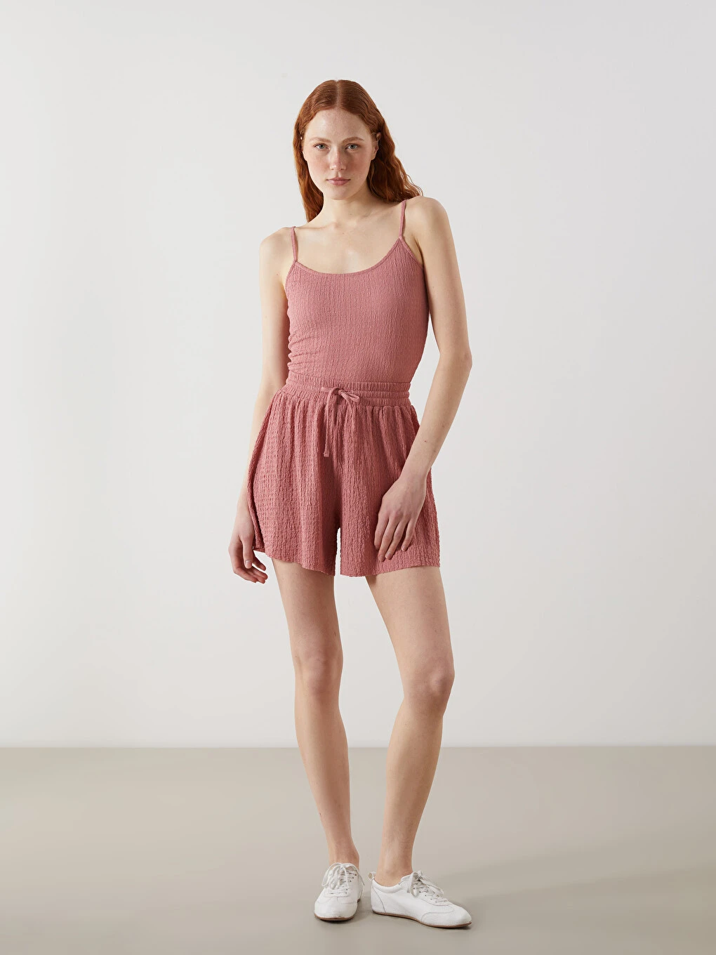 LCW Vision Teksturirani Crop Top Sa Bretelama U Vrat