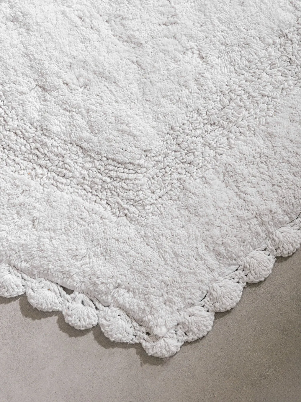 LCW HOME Prostirka za kupatilo sa uzorkom pupoljaka 50x80 cm