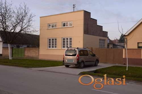 Prodajem plac sa kucom u Sremskoj Mitrovici