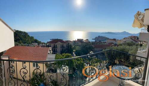 Penthouse s 4 spavaće sobe na Svetom Stefanu