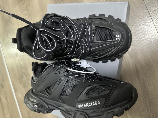 Balenciaga track