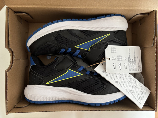 Reebok patike nove br 28