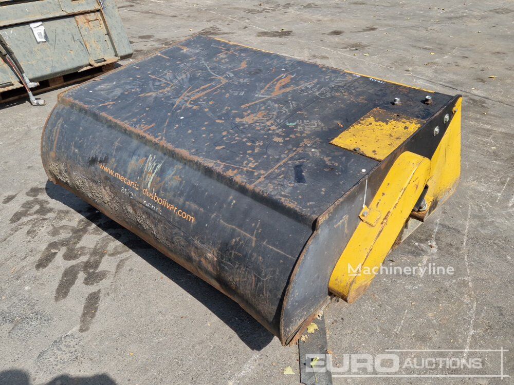 Prodaje se Sweeper to suit Skidsteer kašiku za prednje utovarivač na aukciji