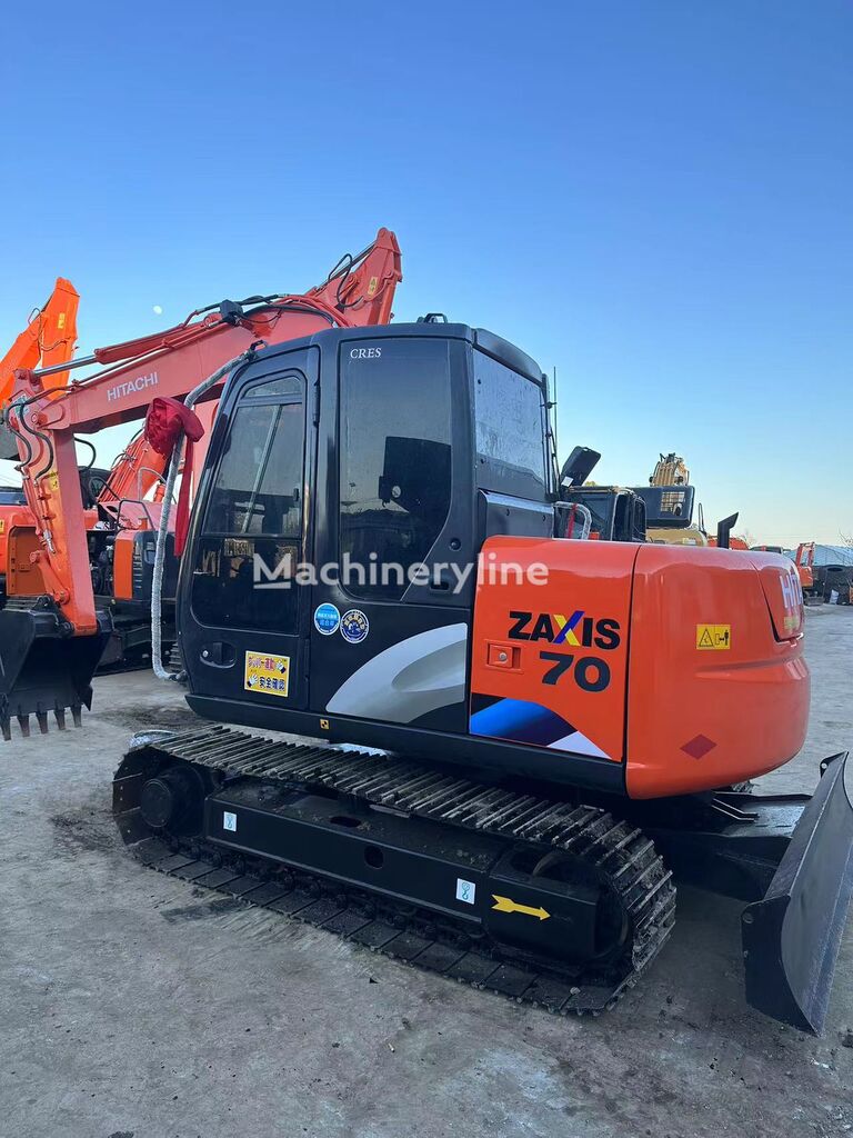 Hitachi ZX70 midi bager