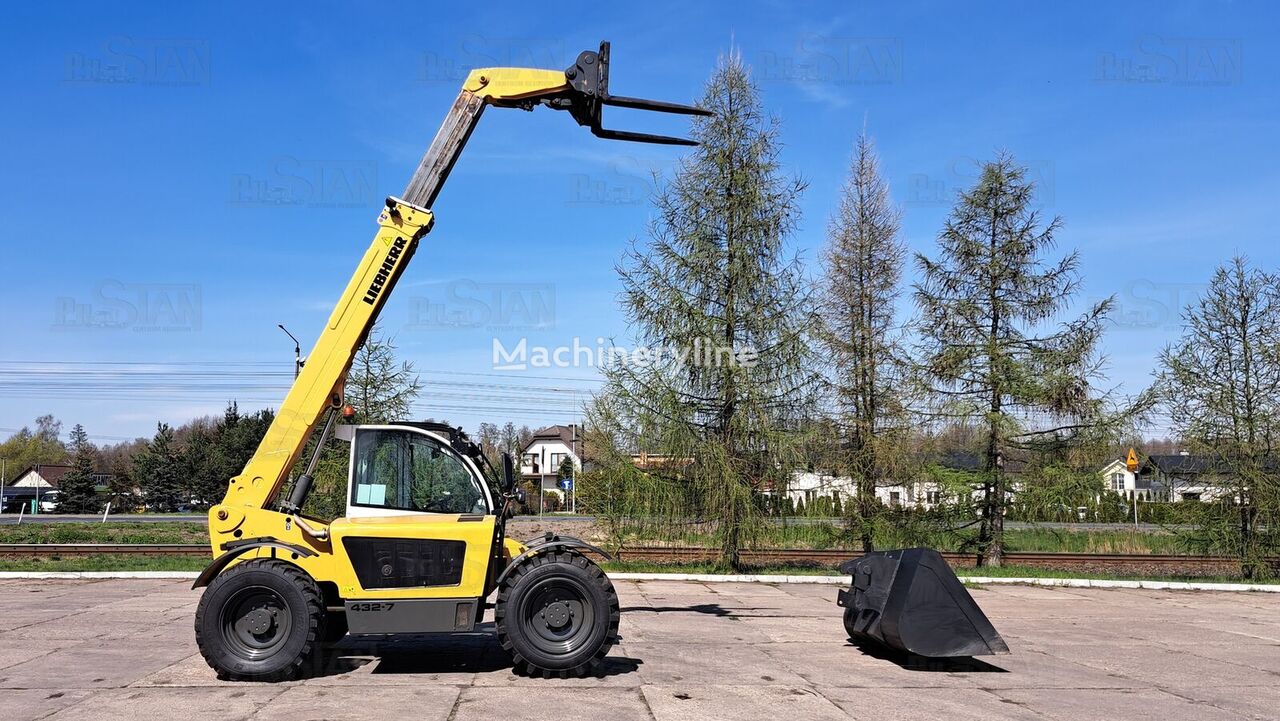 Liebherr TL 432-7 teleskopski utovarivač
