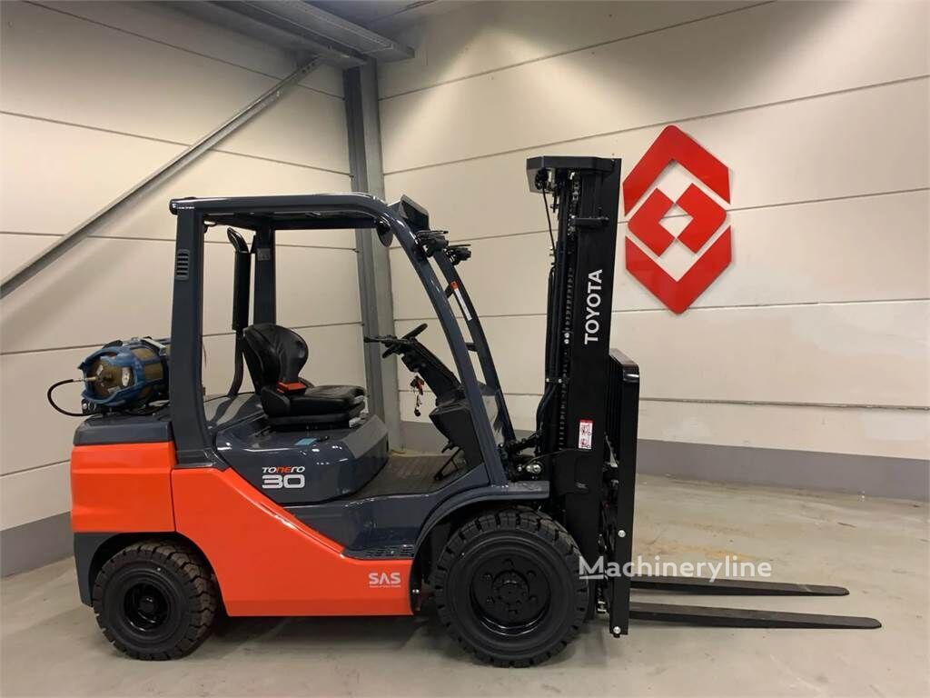 Toyota 02-8FGF30 viljuškar na gas