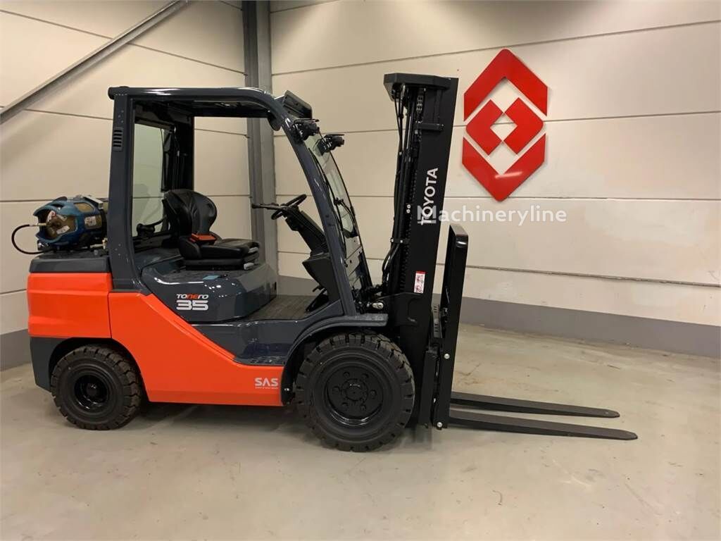Toyota 02-8FGJF35 viljuškar na gas