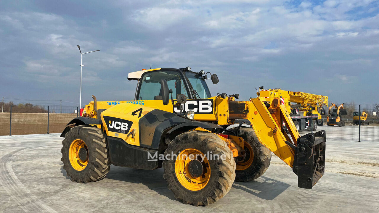 JCB 531-70 (v naiavnosti takozh inshi modeli JCB, Manitou, Magni) teleskopski utovarivač
