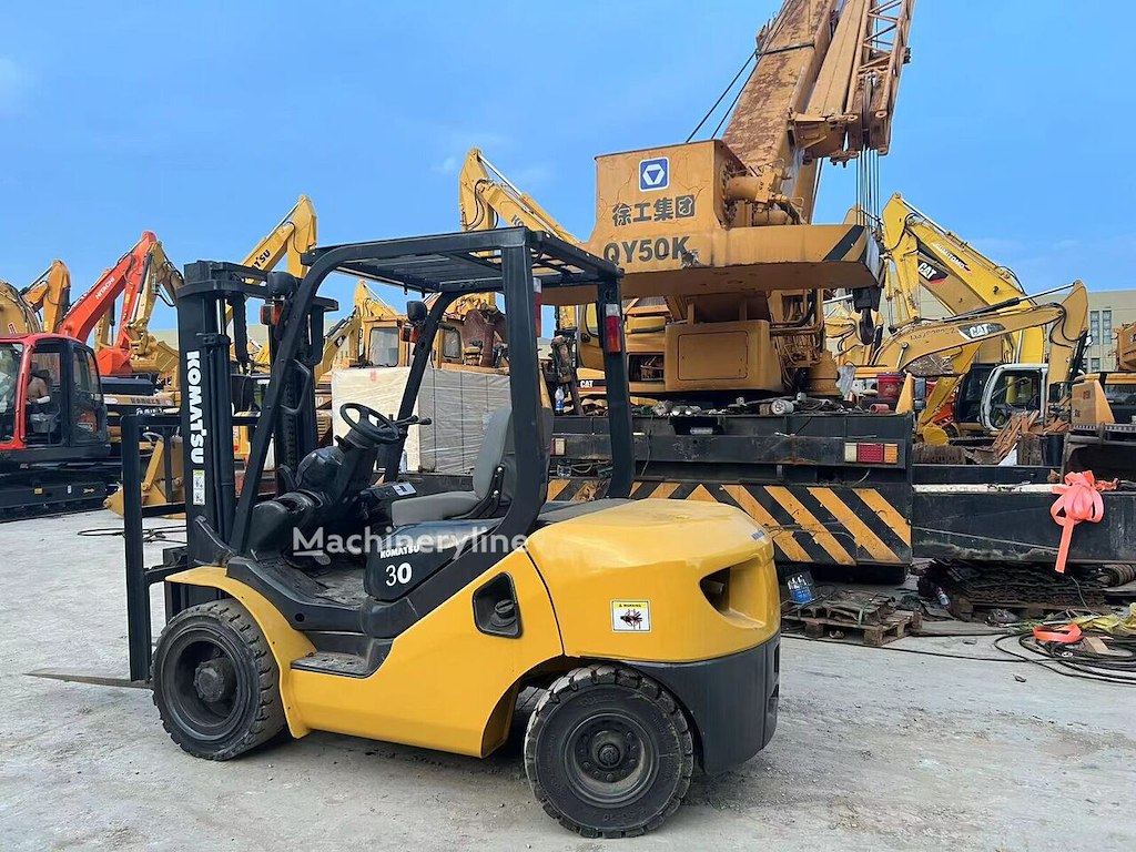 Komatsu FD30 dizel viljuškar