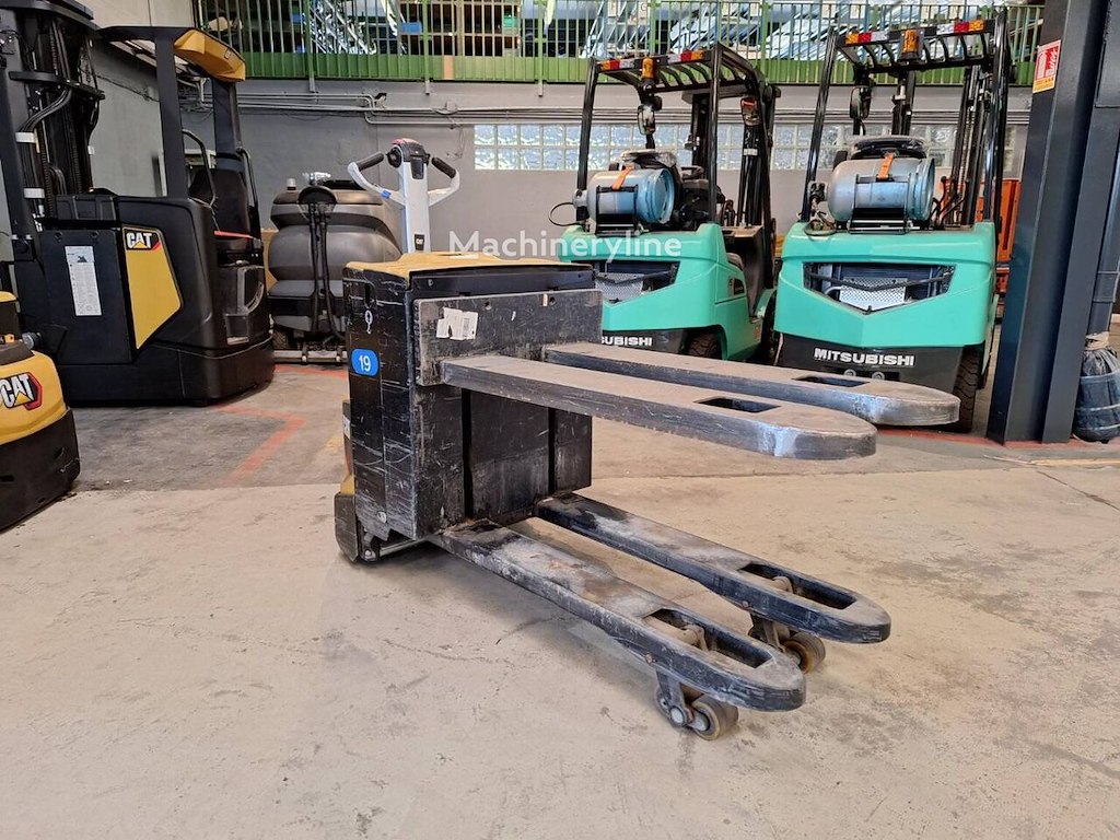 Caterpillar NPP20N2 električni paletar