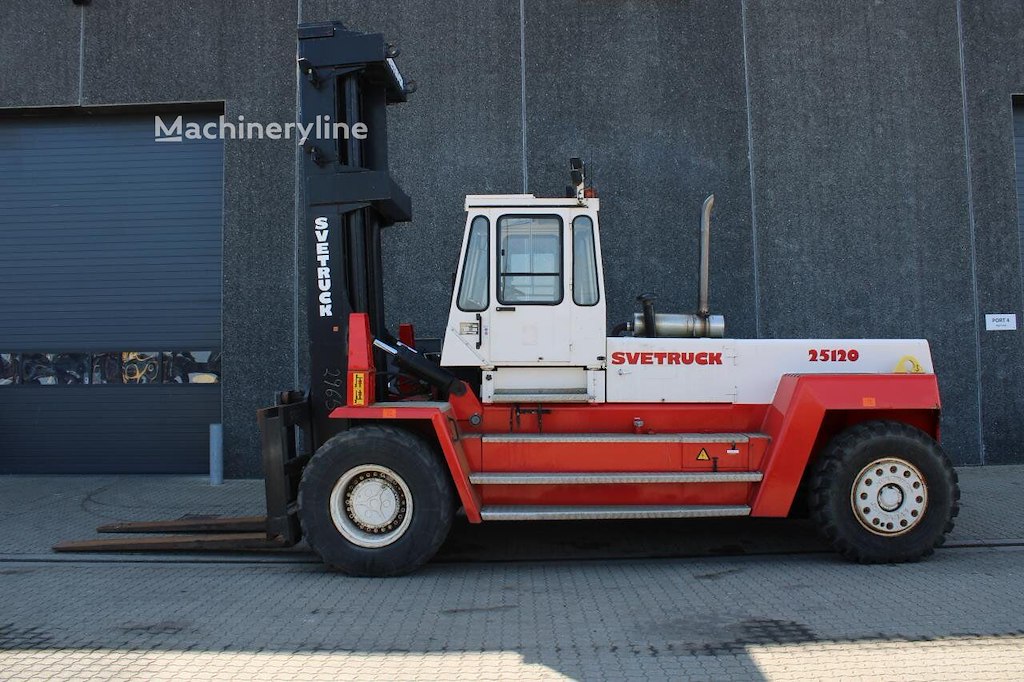 Svetruck 25120-42 teški viljuškar