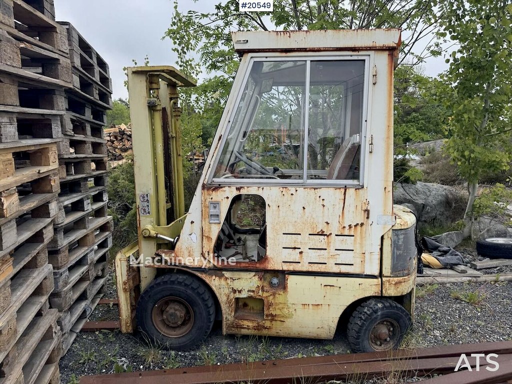 Mitsubishi FD10 Counterbalance Forklift. Repair object dizel viljuškar
