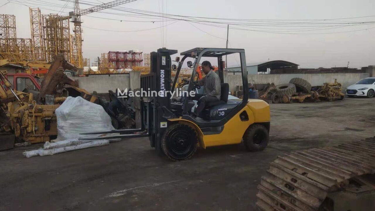 Komatsu FD30T-17 Forklift dizel viljuškar