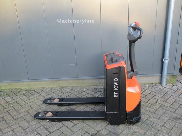 Toyota LWE 140 električni paletar