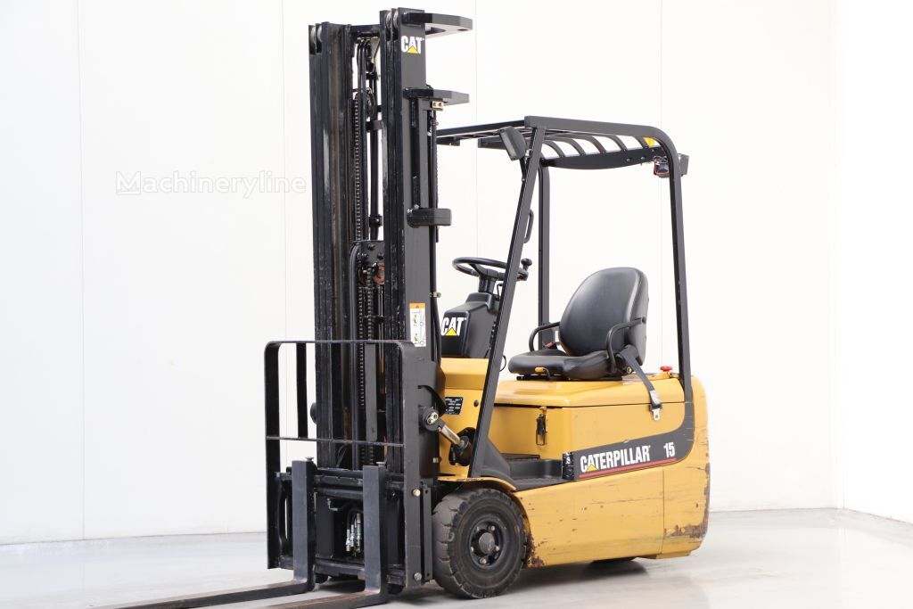 Caterpillar EP15KRT viljuškar na tri točka