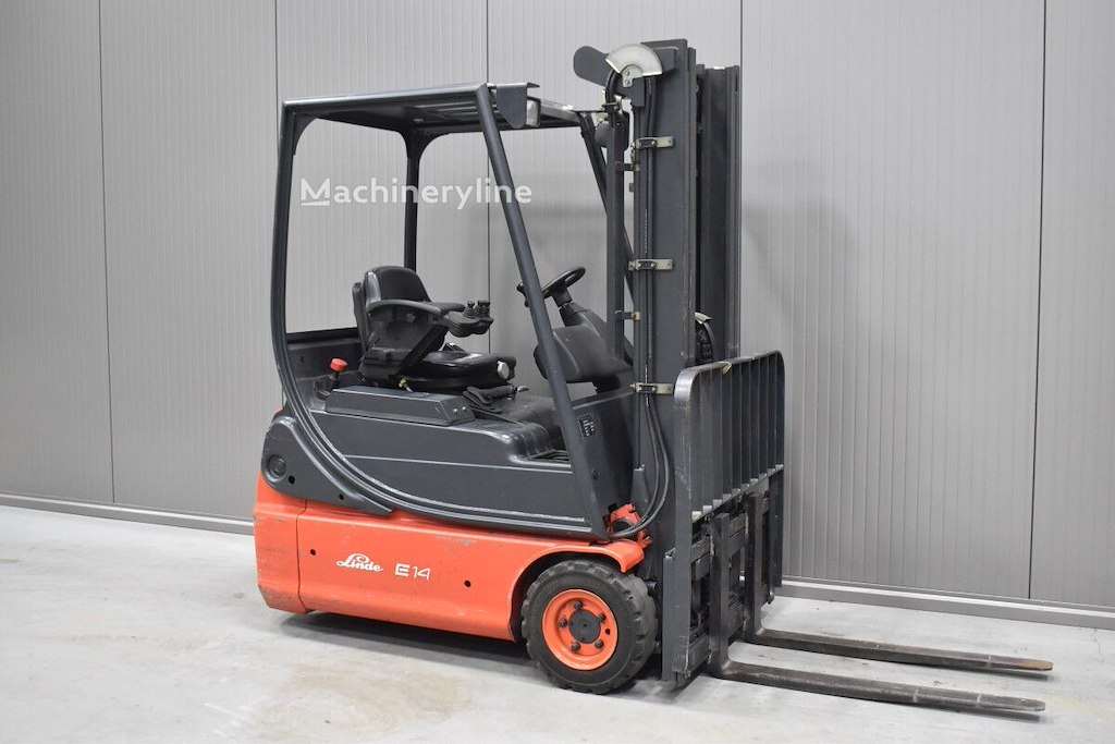 Linde E 14 - 02 viljuškar na tri točka