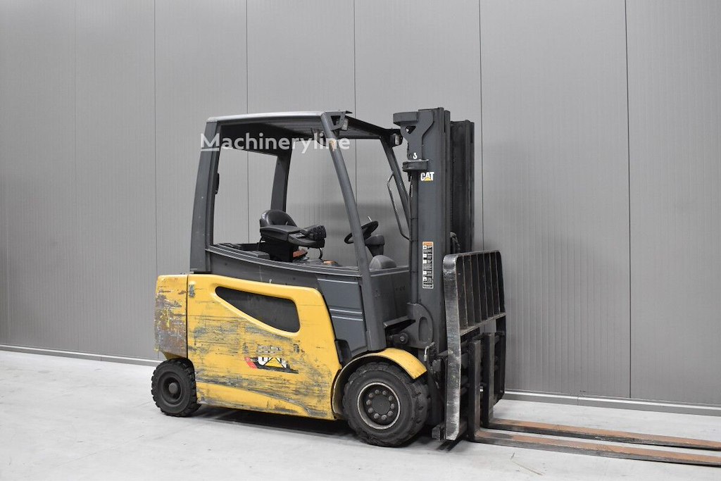 Caterpillar 2EP6000 električni viljuškar