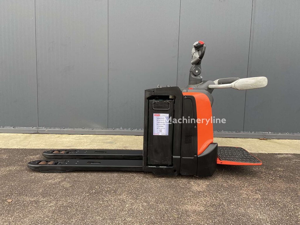 Toyota LPE 200 električni paletar