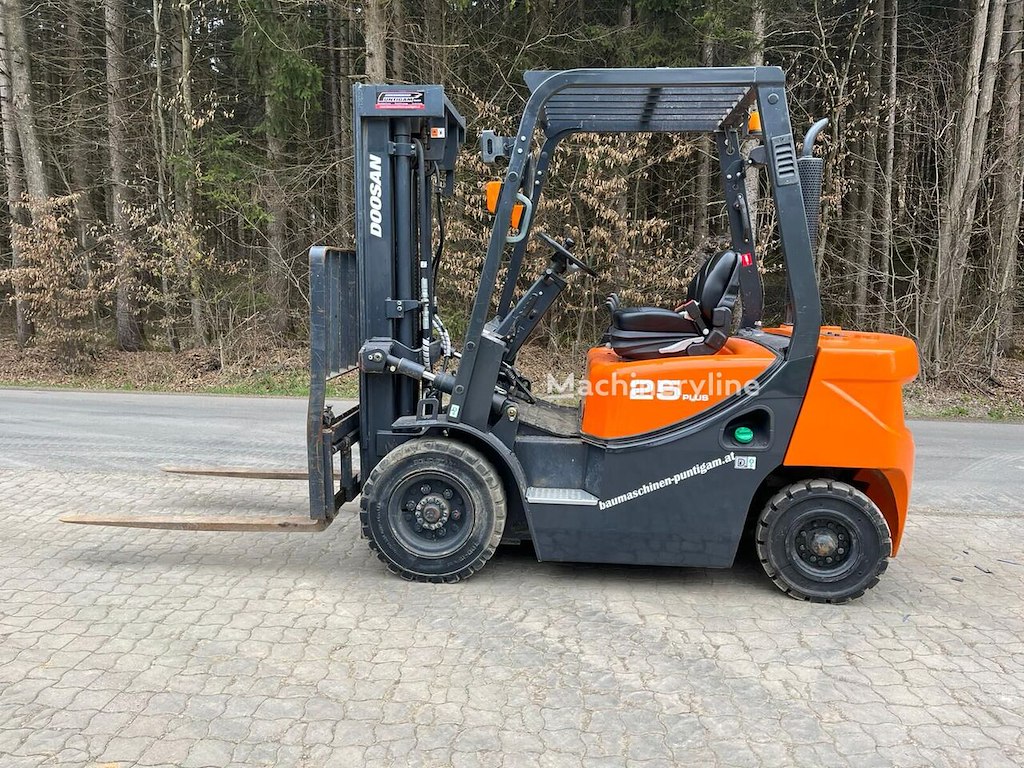 Doosan D 25 GP dizel viljuškar