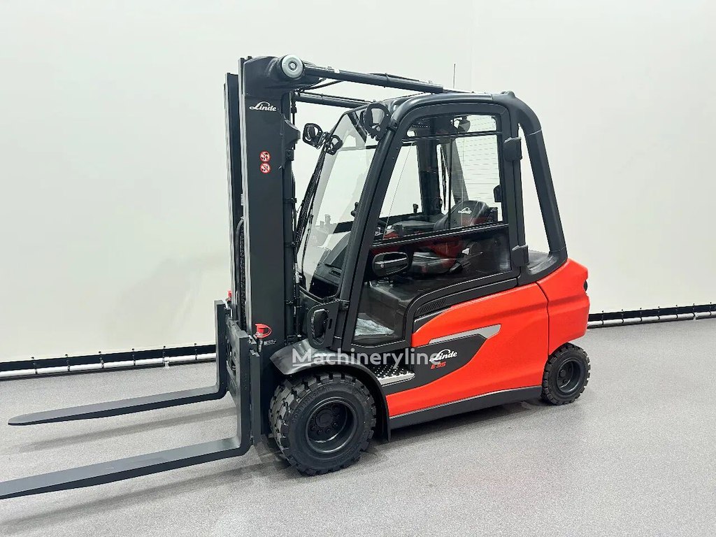 Novi Linde 1252 E 35 L-01 električni viljuškar
