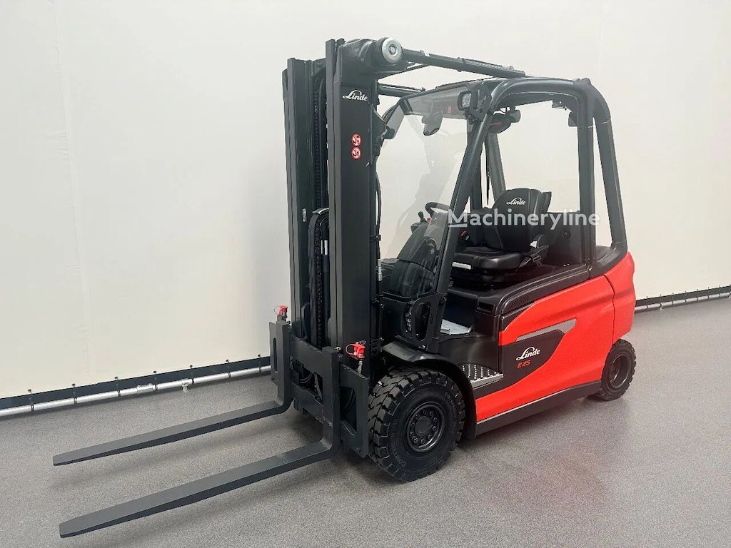 Novi Linde 1252 E 25 L-01 električni viljuškar