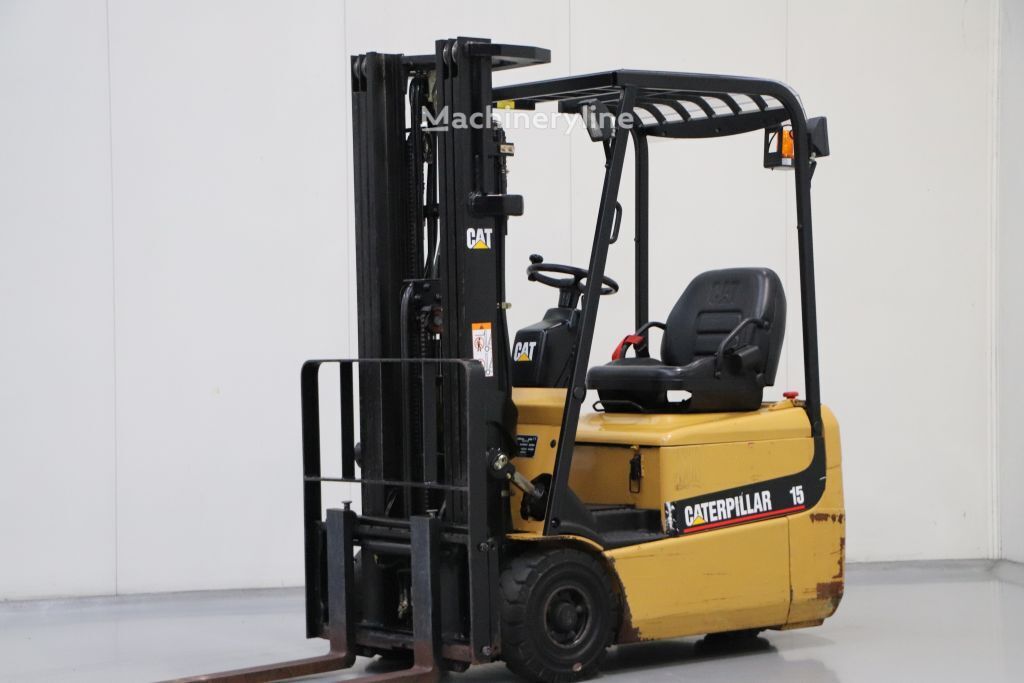 Caterpillar EP15KRT viljuškar na tri točka